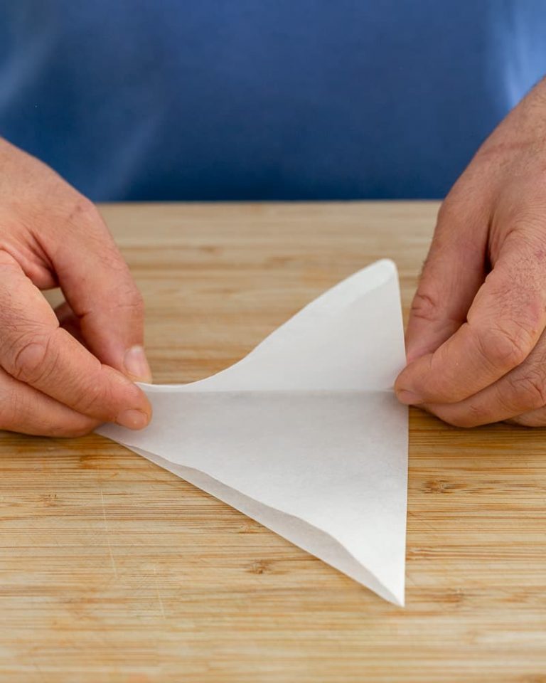 Spice Poached Pears with Mascarpone between2kitchens