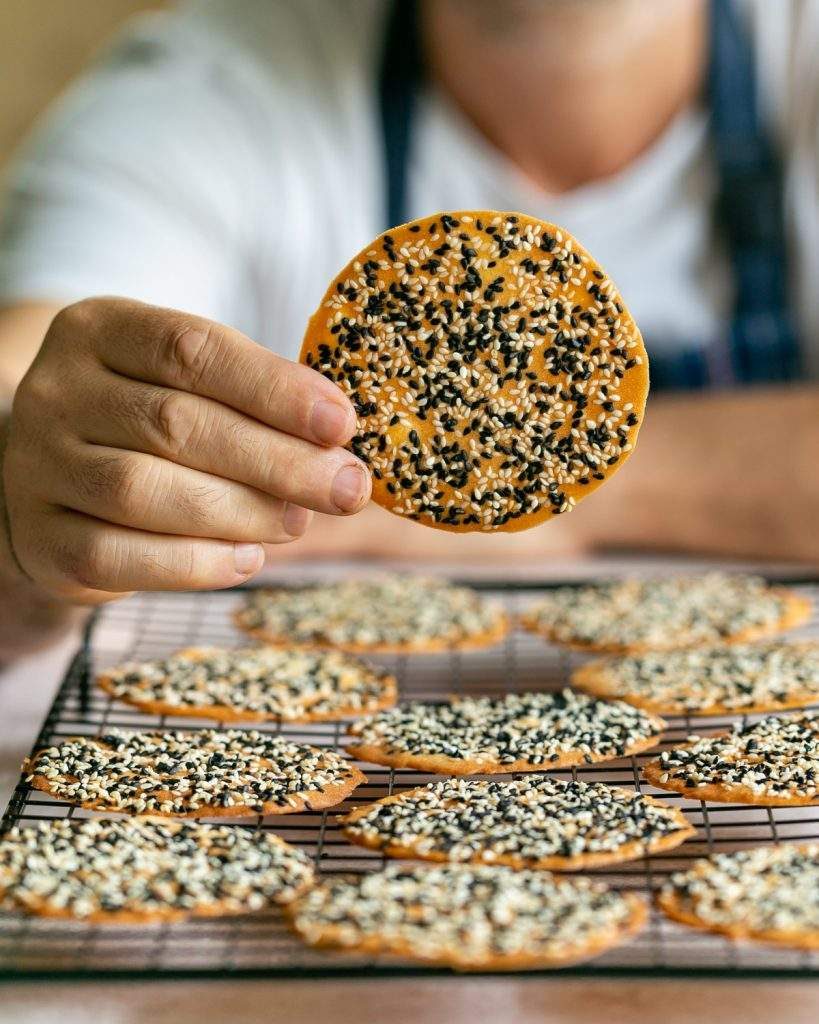 Sesame Tuiles - Between2Kitchens