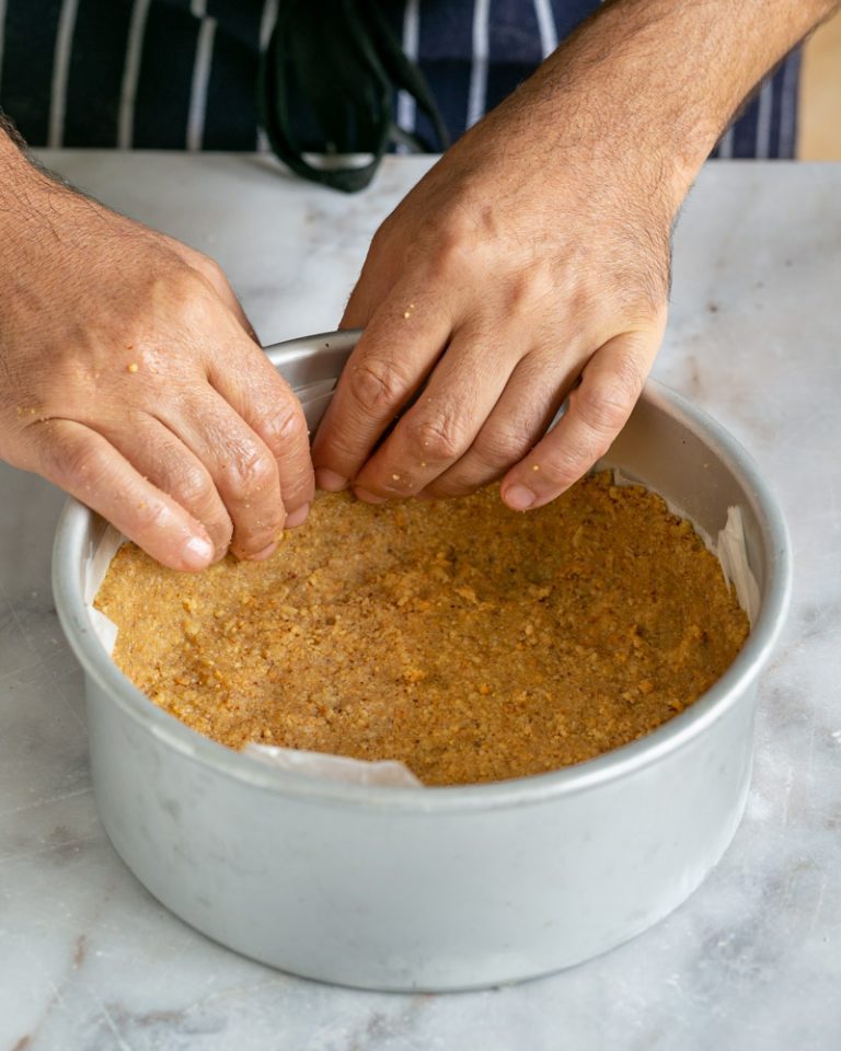 Lemon Myrtle Cheesecake with Macadamia Praline - Between2Kitchens